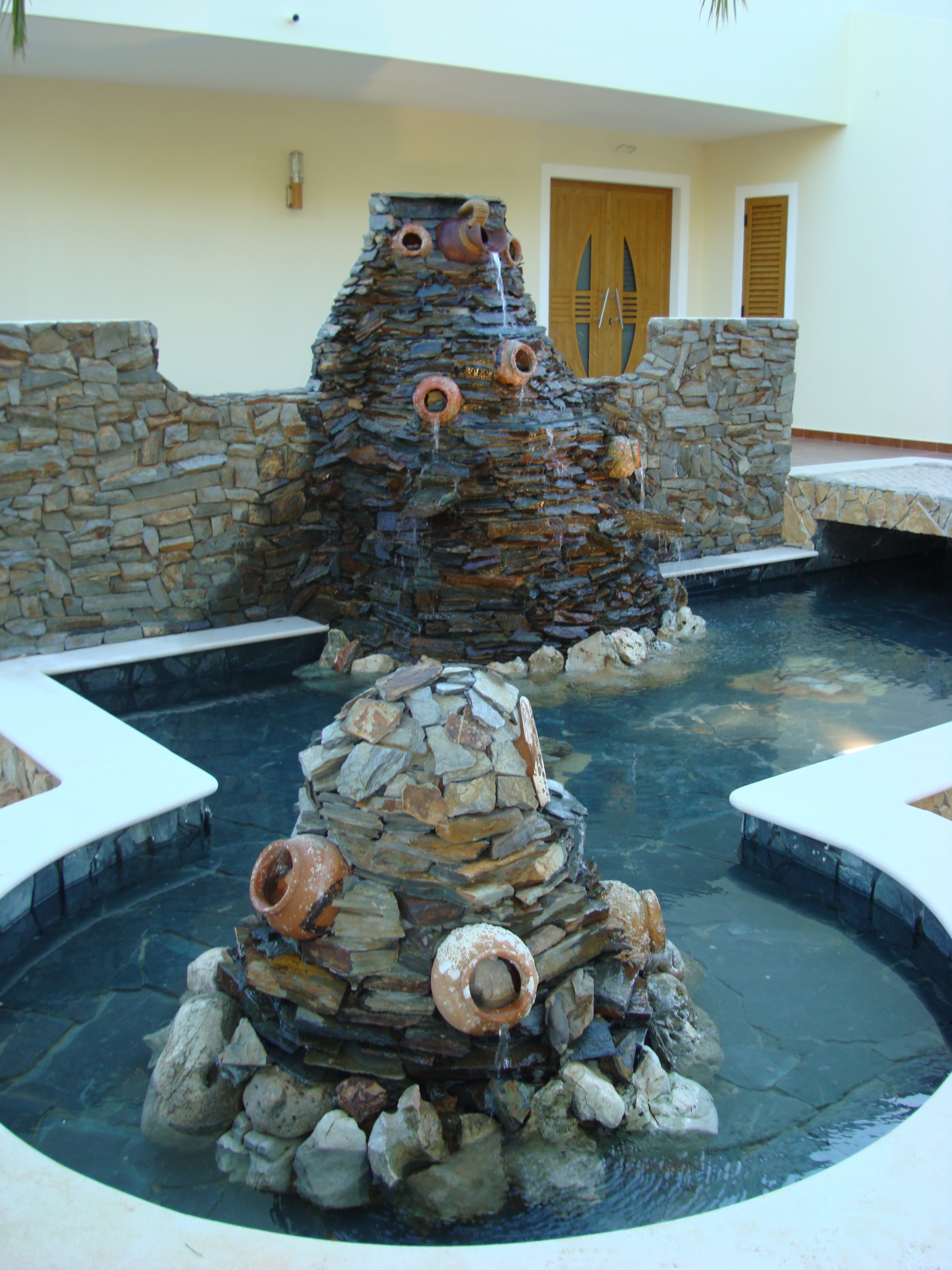 Beci Moldovenesc - Pagina principală